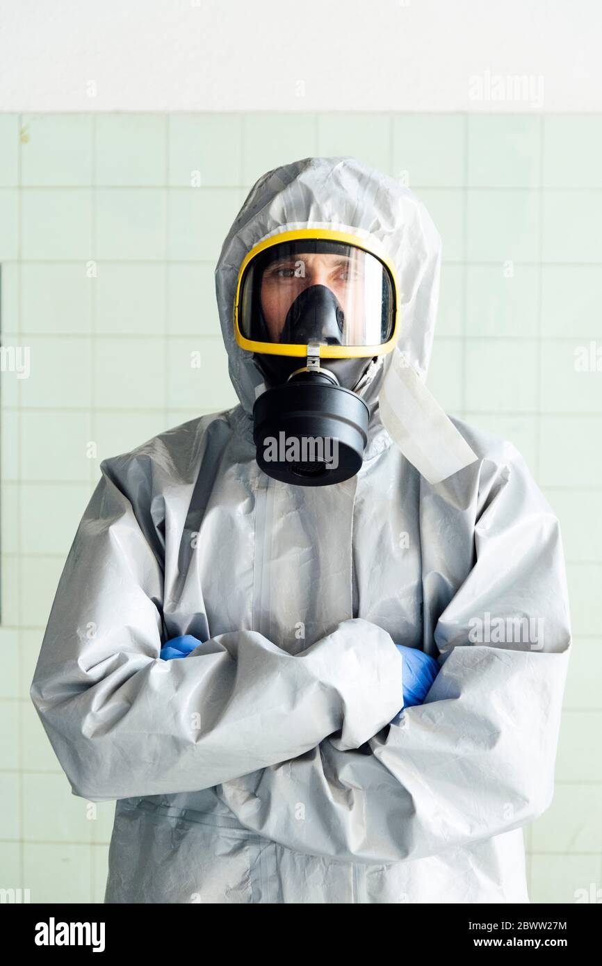 Healthcare worker portrait hi-res stock photography and images - Alamy