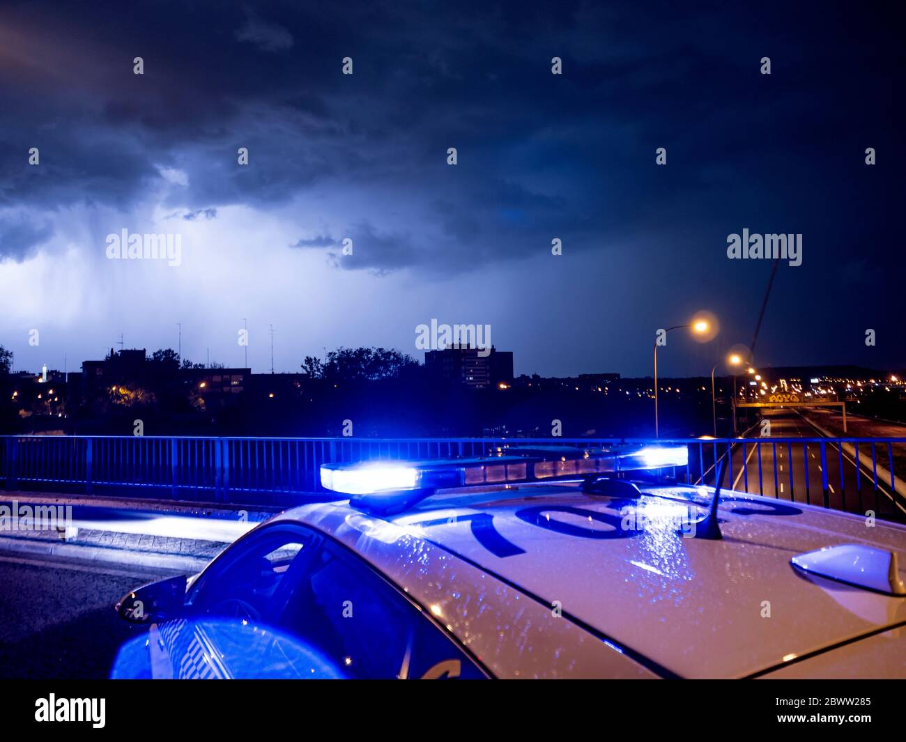 Emergency lights hi-res stock photography and images - Alamy