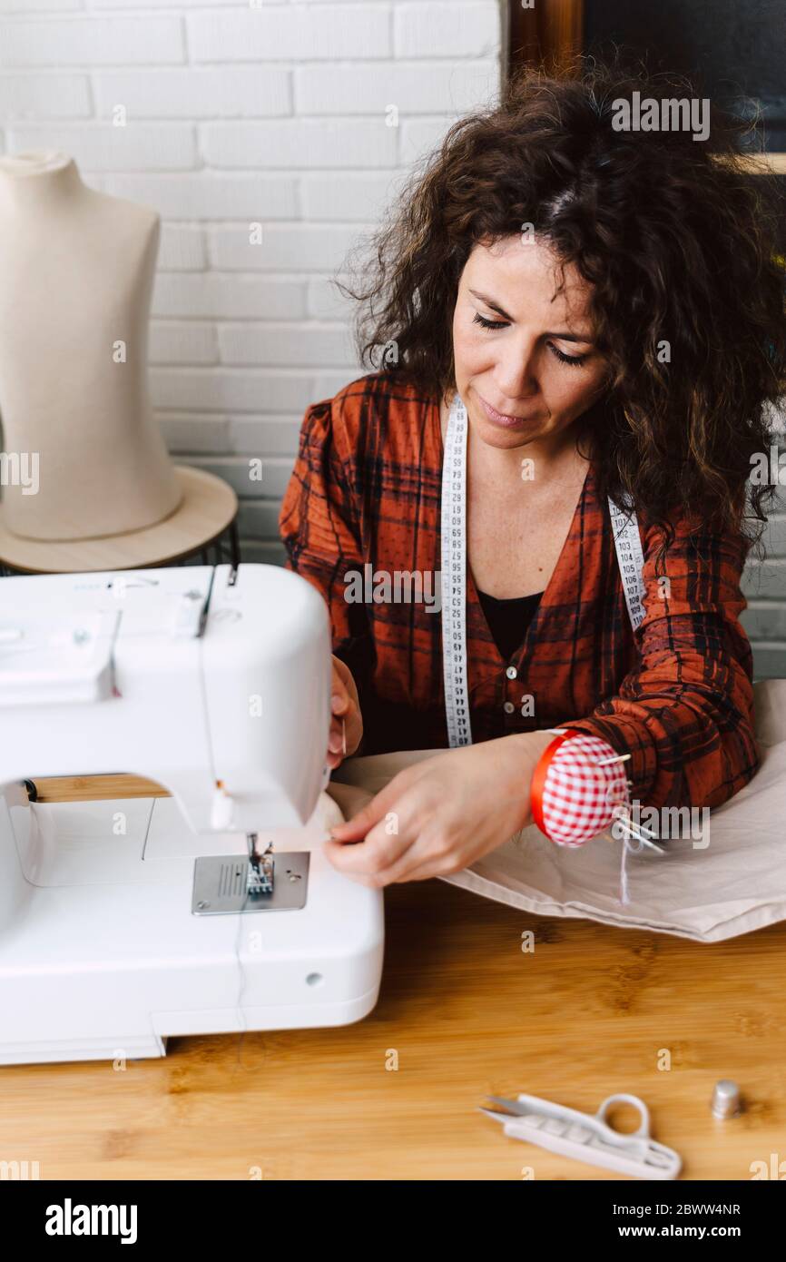 Human pin cushion hi-res stock photography and images - Alamy