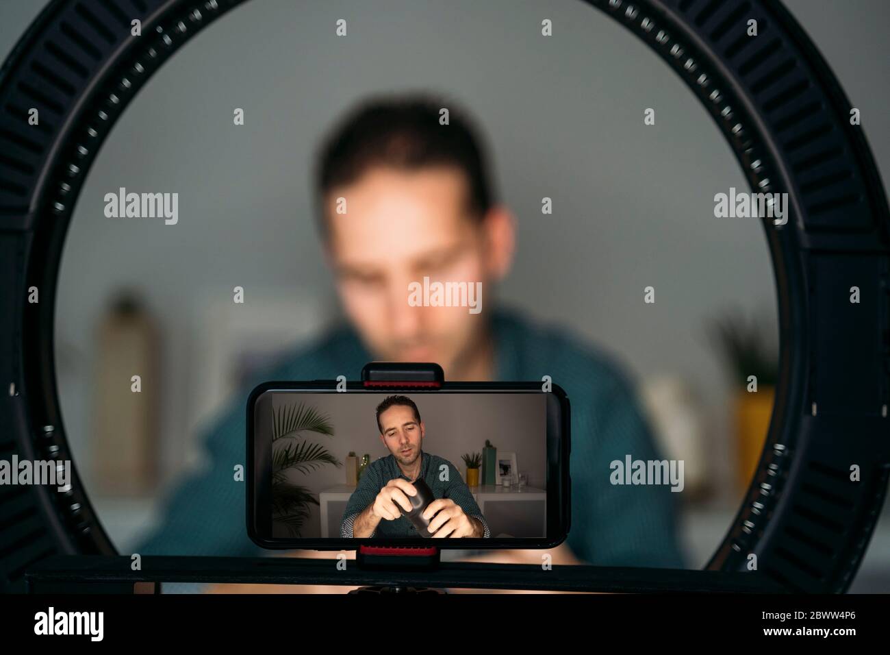 Youtuber filming hi-res stock photography and images - Alamy