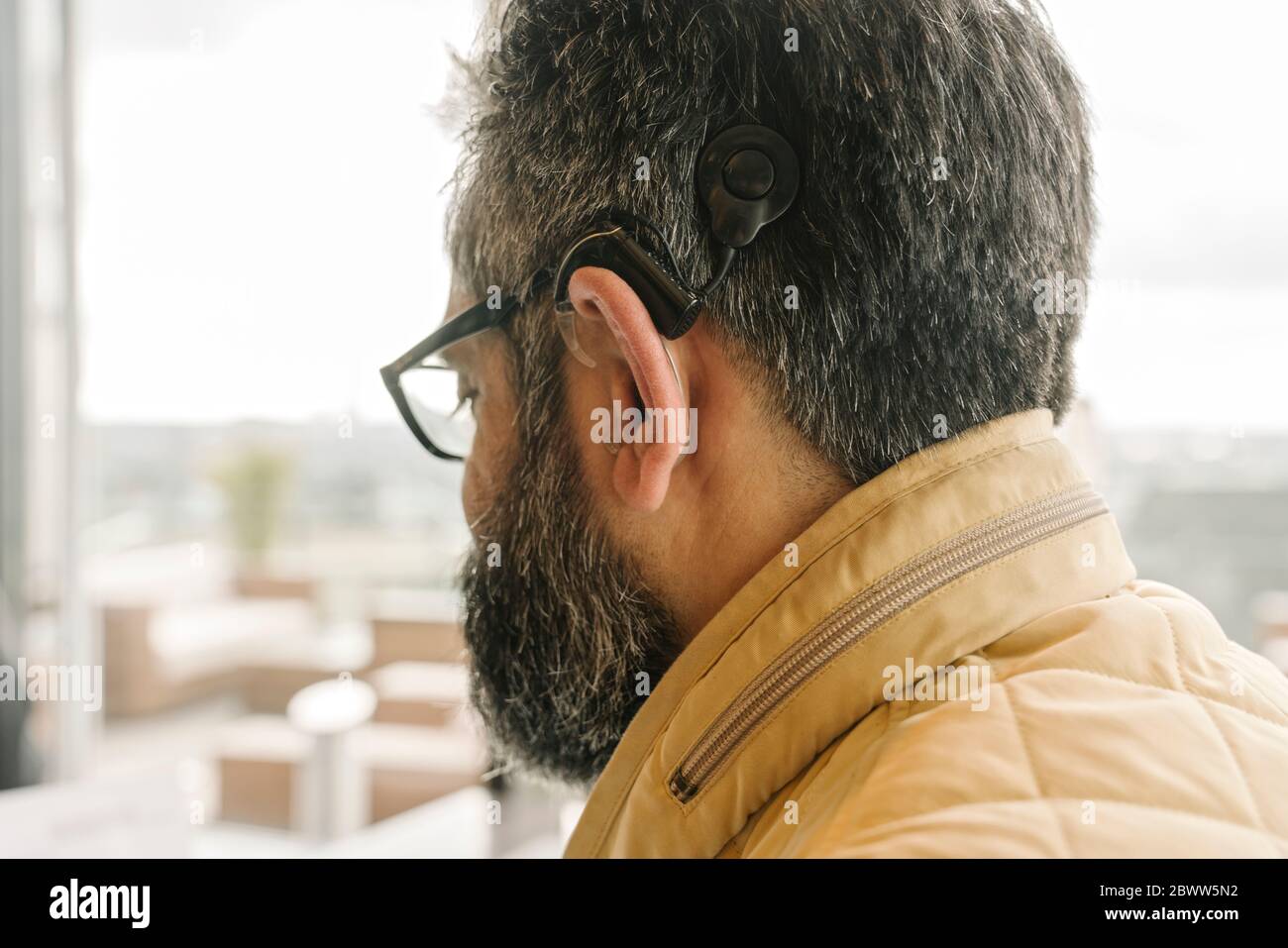 Cochlear implant hi-res stock photography and images - Alamy