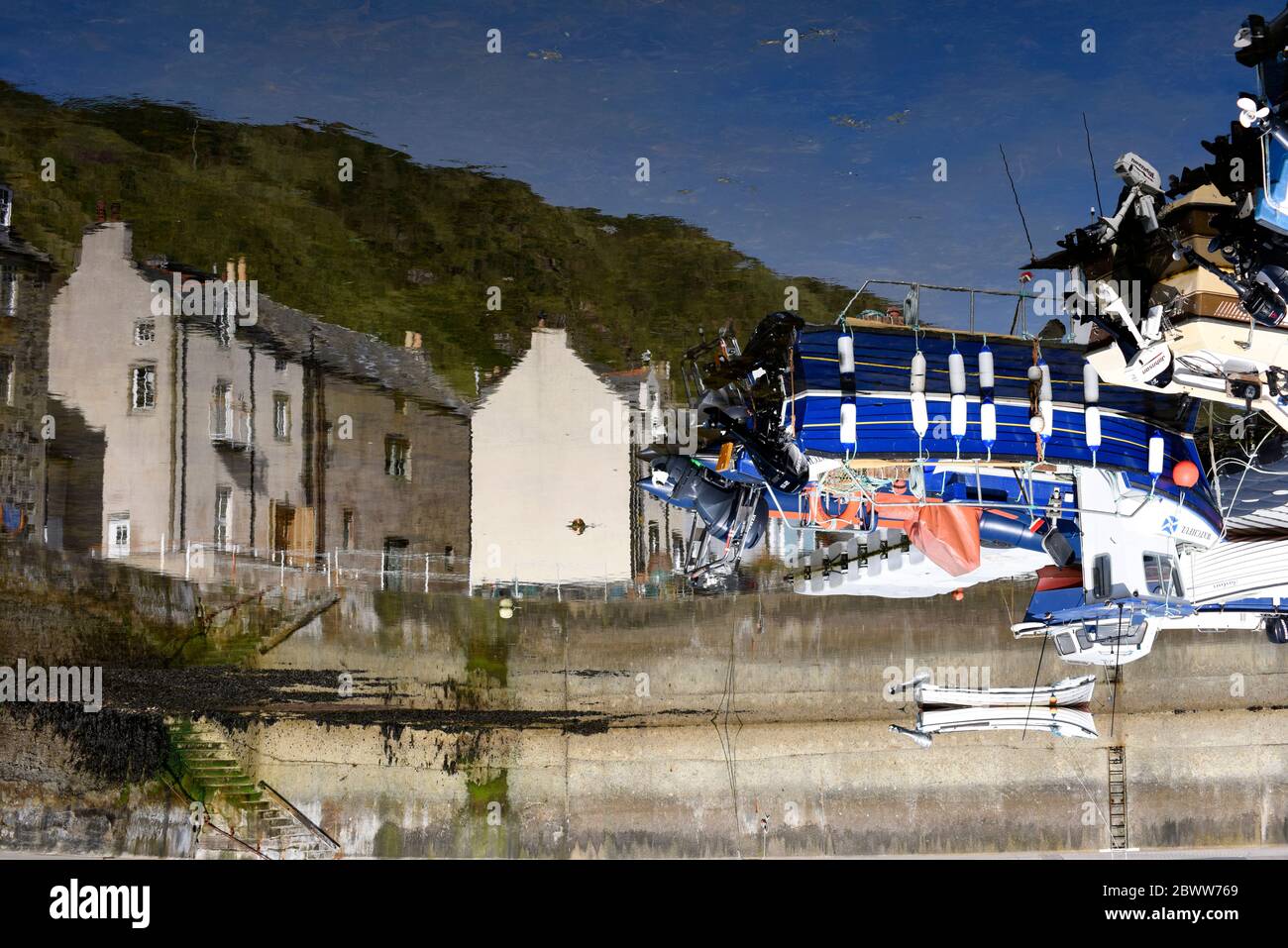 Gamrie harbour hi-res stock photography and images - Alamy