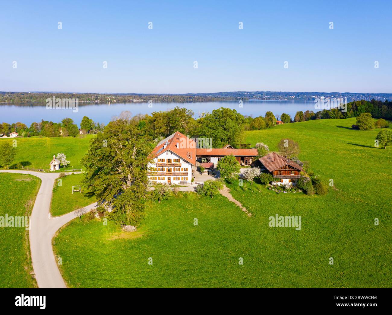Germany, Bavaria, Munsing, Helicopter view of Weiler Luigenkam ...