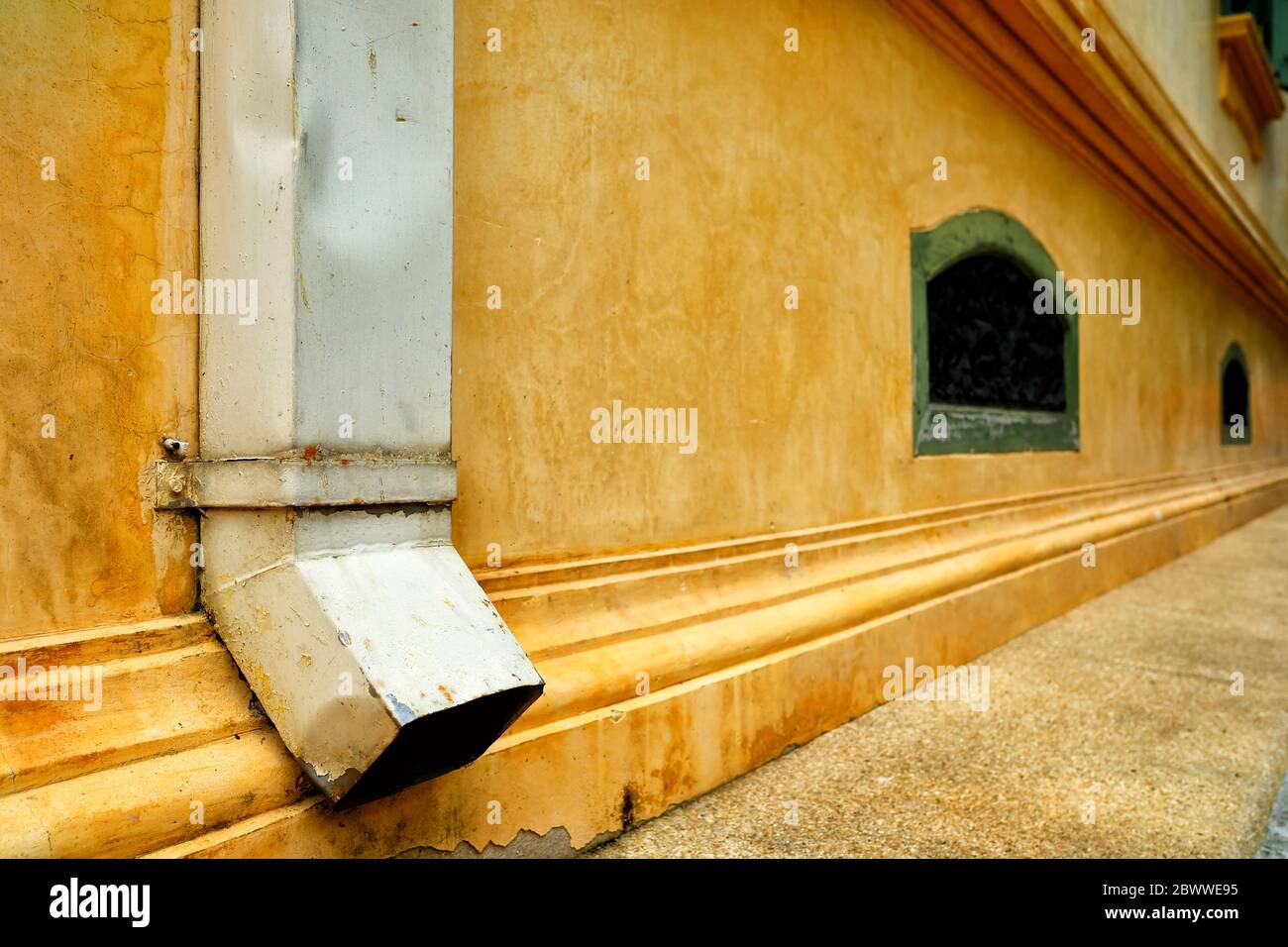 Old Metal Drainage outside Vintage Building Stock Photo - Alamy