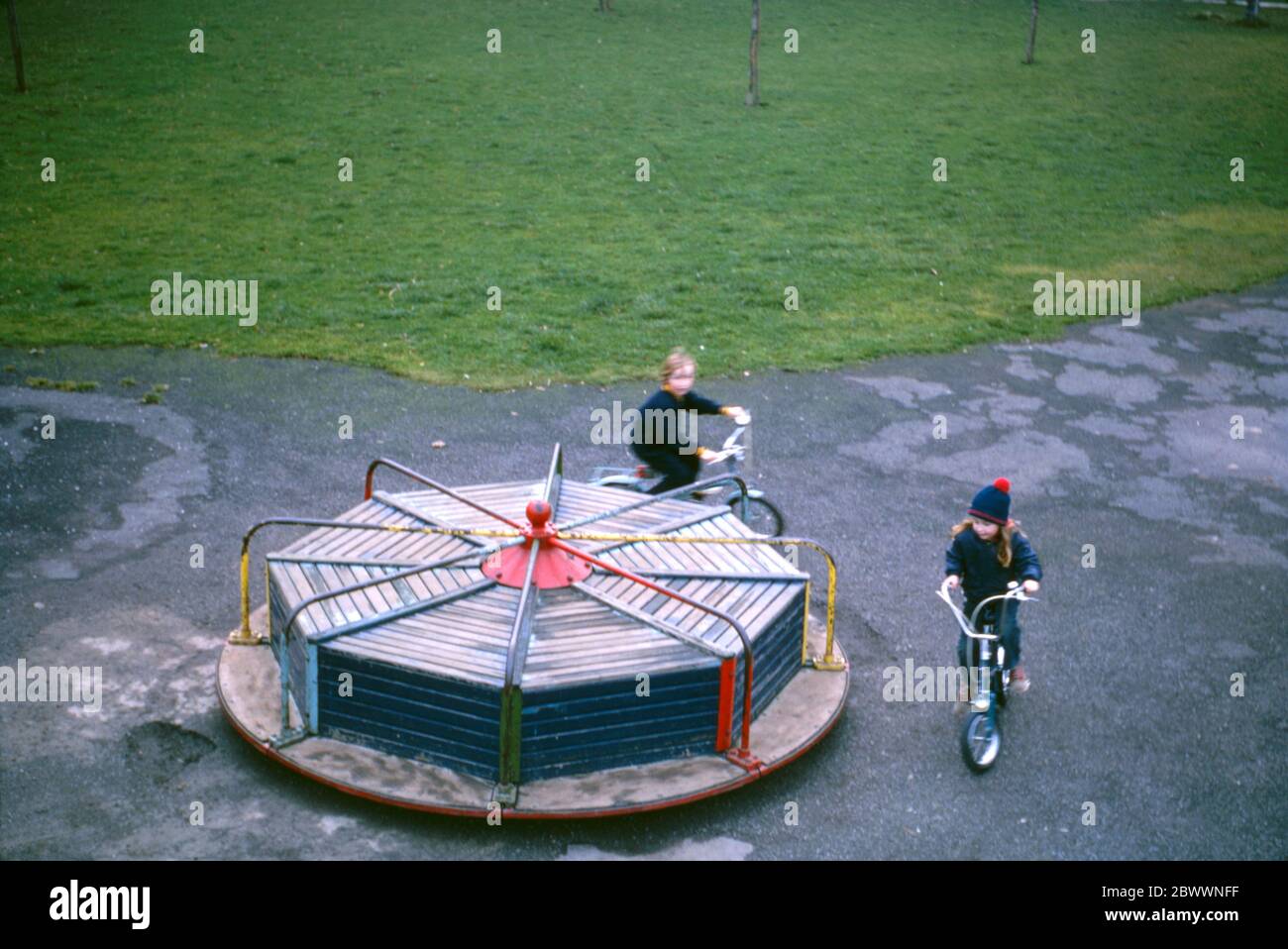 1970s kids bikes britain hi-res stock photography and images - Alamy