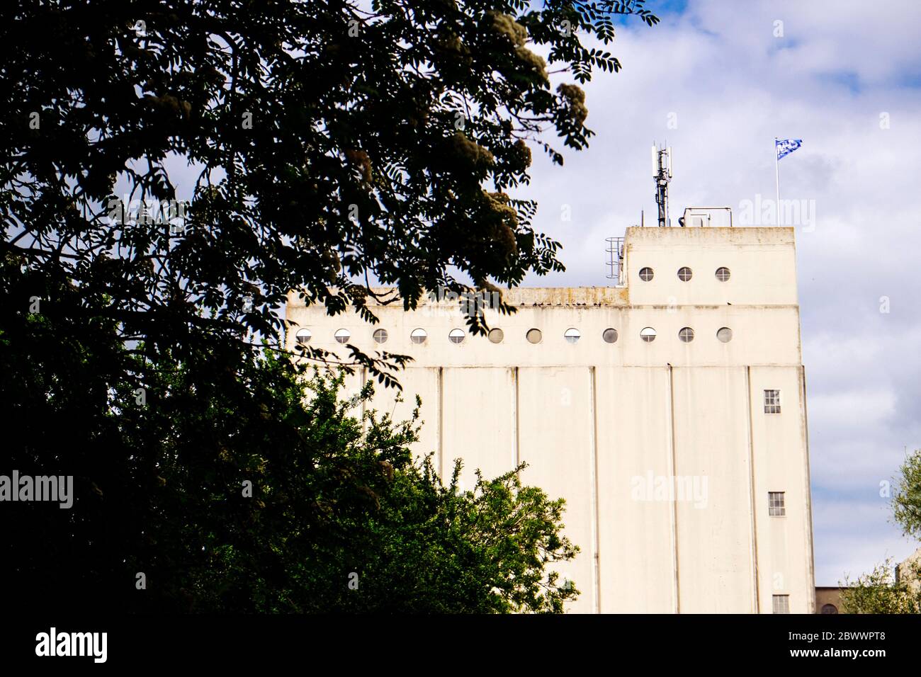 Heygates Ltd flour mill at Bugbrooke, Northamptonshire Stock Photo - Alamy