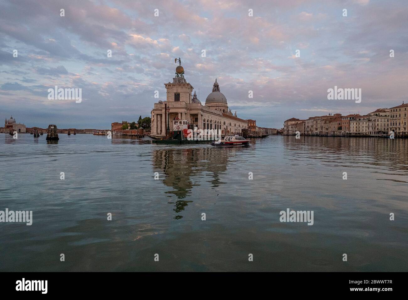 Venice carabinieri motor boat hi-res stock photography and images - Alamy