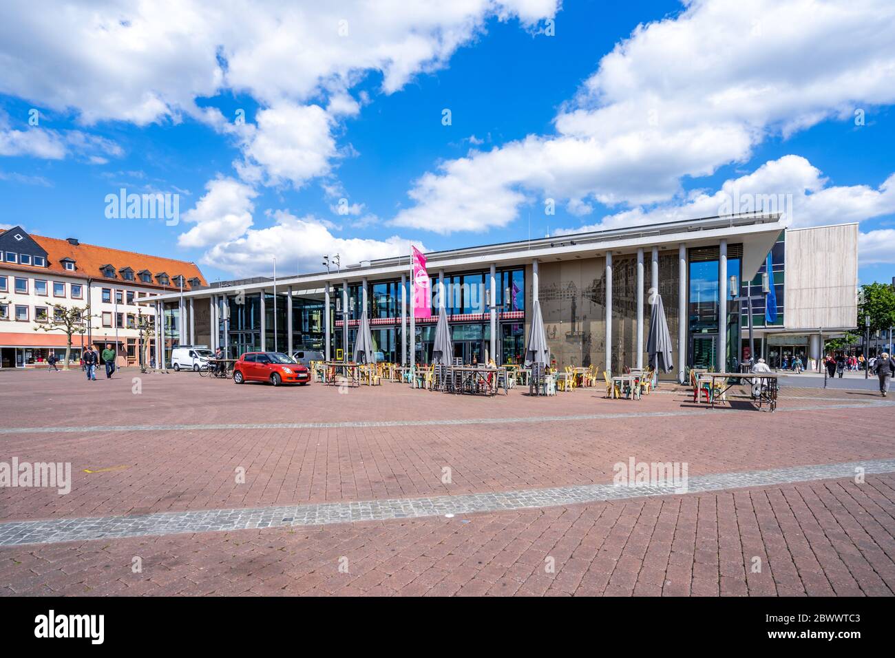 Market in Hanau am Main, Hessen, Germany Stock Photo - Alamy