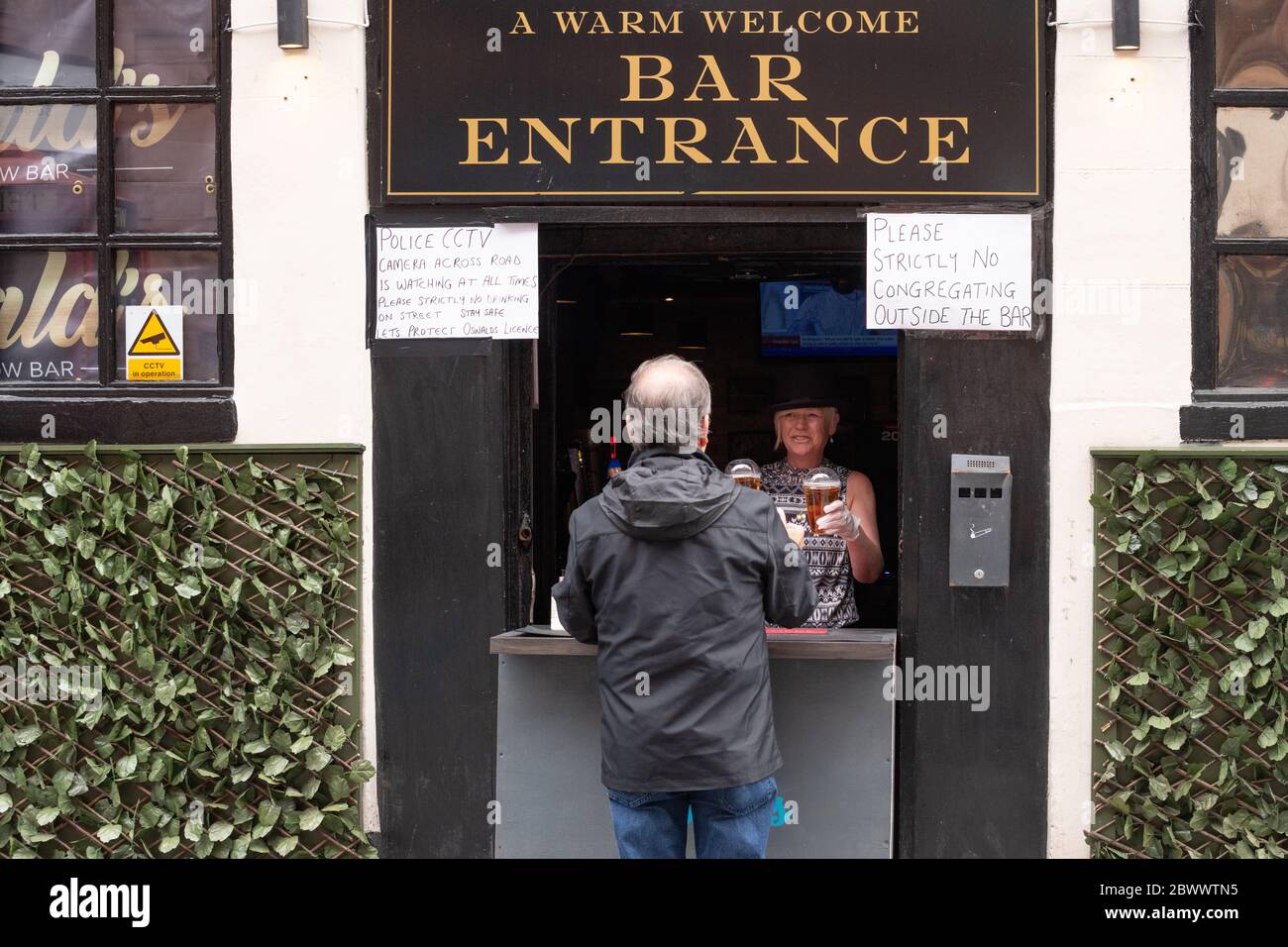 Oswalds bar hi-res stock photography and images - Alamy