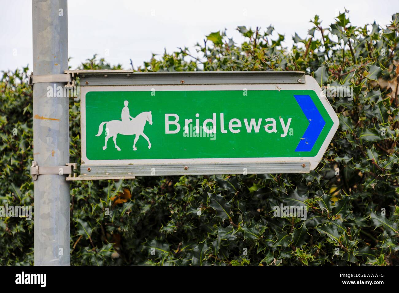 Horse bridleway sign uk hi-res stock photography and images - Alamy