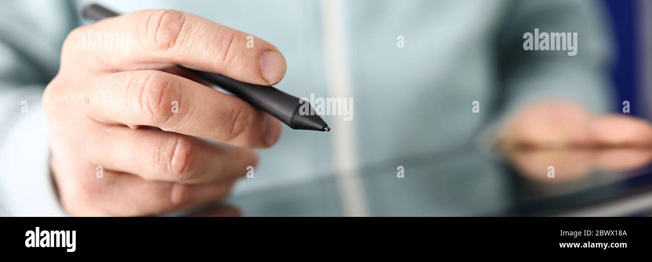 Hand holding stylus pencil hi-res stock photography and images - Alamy
