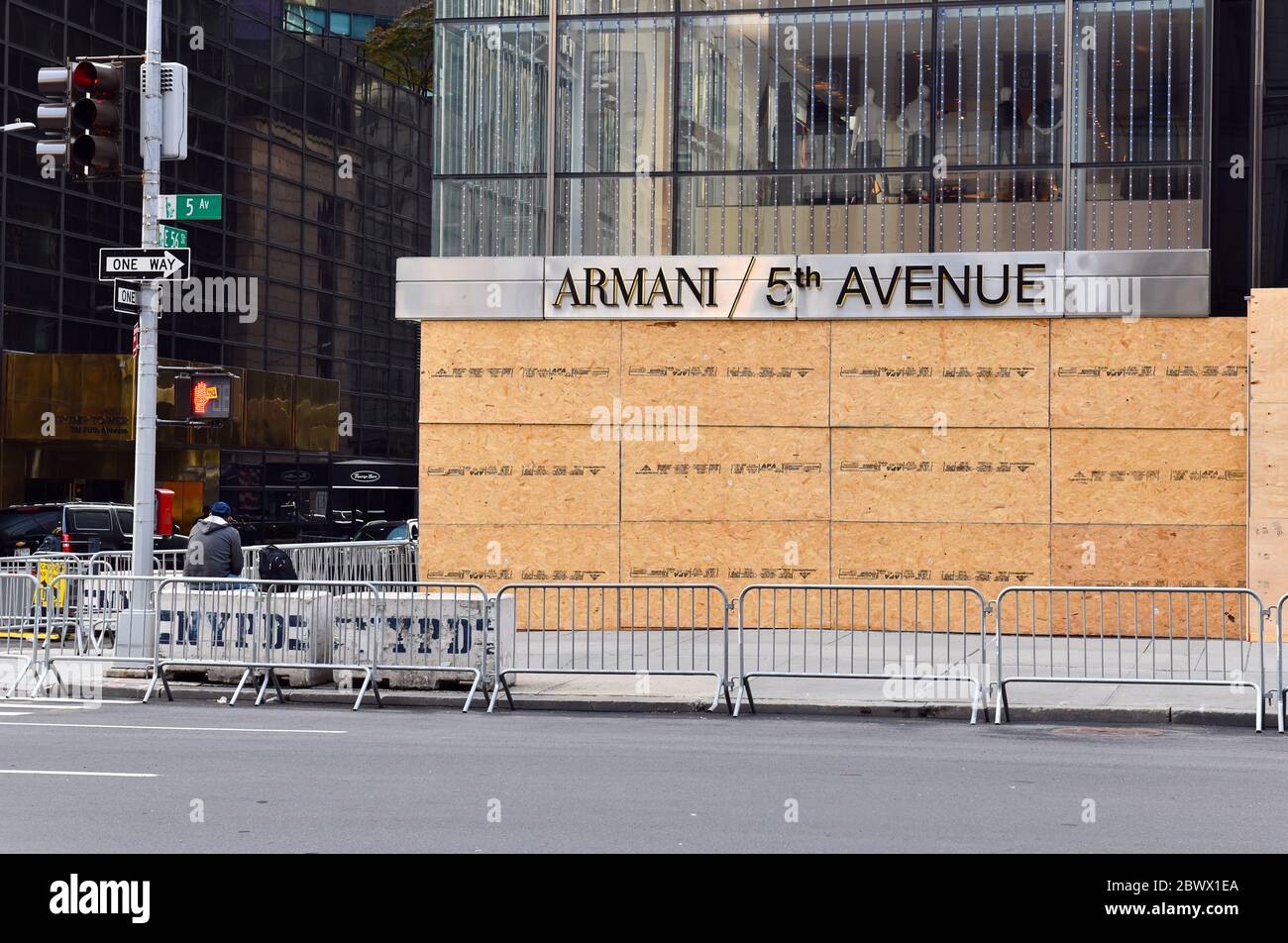 Retailers in NYC already strained by COVID-19 shutdowns, board up ...