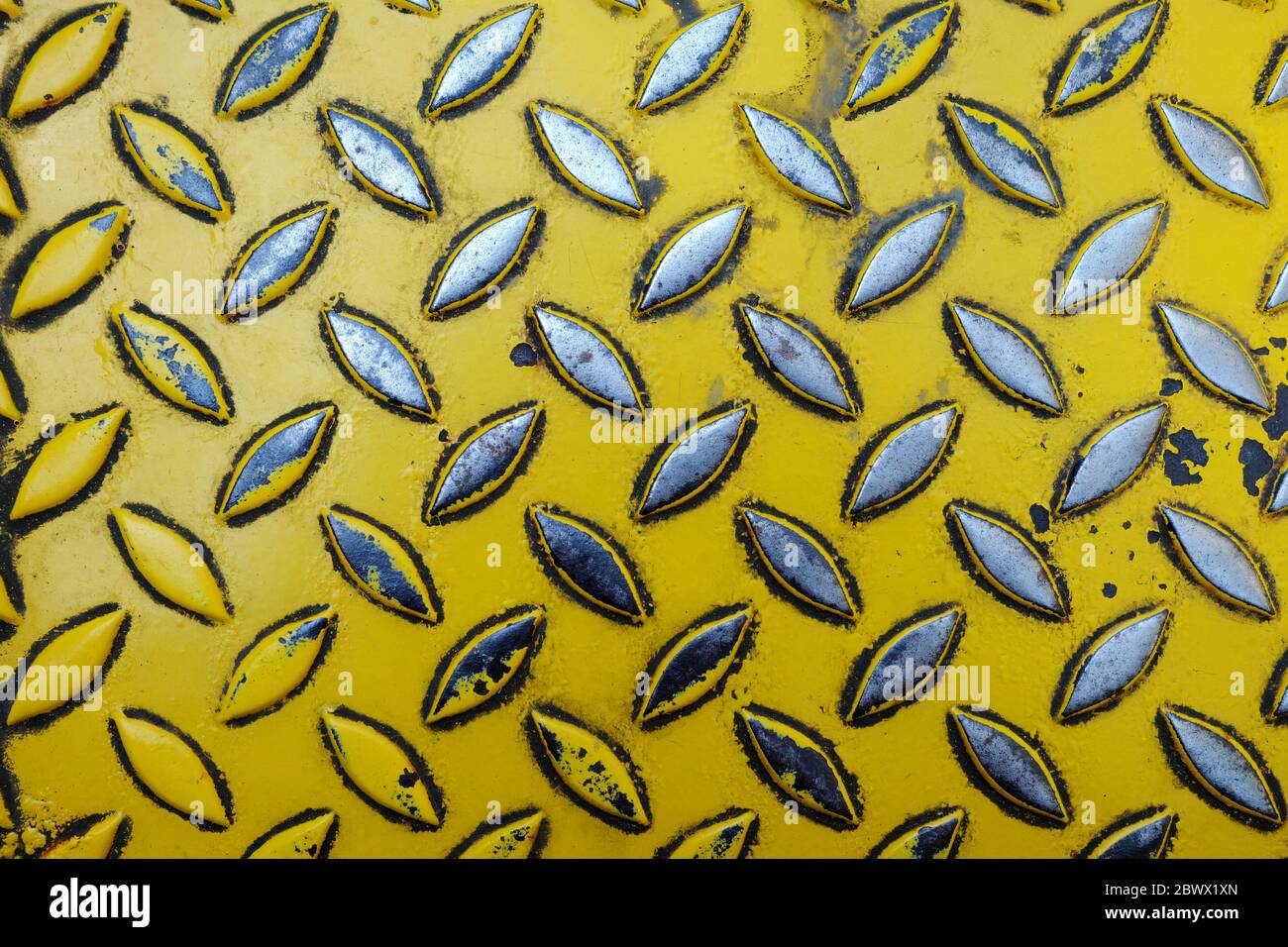 Close up Old Yellow Diamond Metal Plate Stock Photo - Alamy