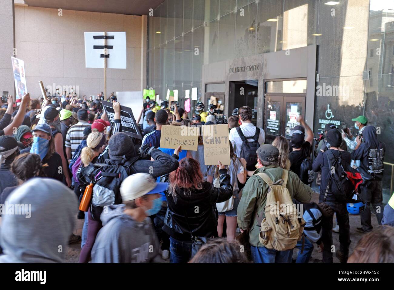 Protesters at cleveland police station hi-res stock photography and ...