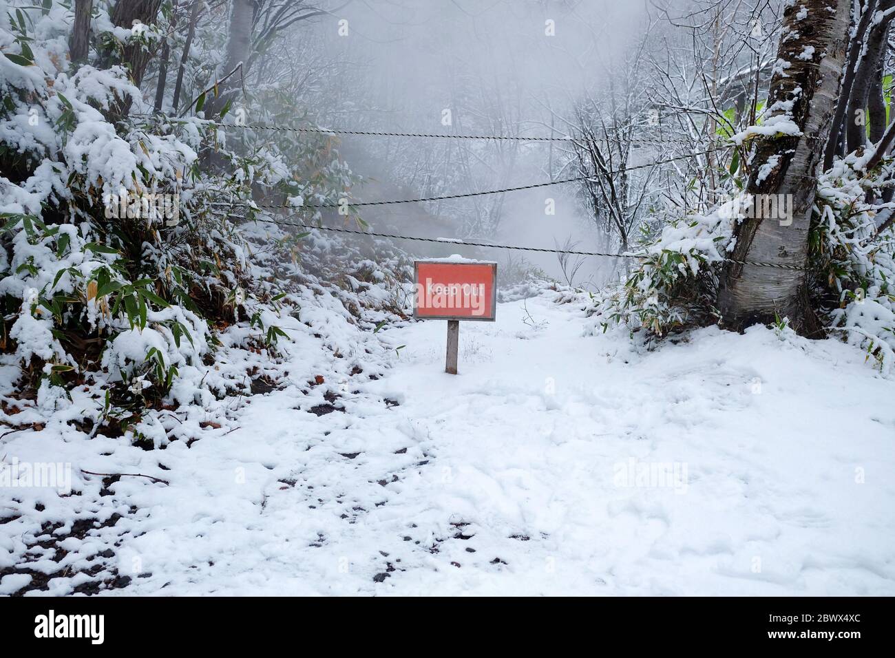 Keep out cold hi-res stock photography and images - Alamy