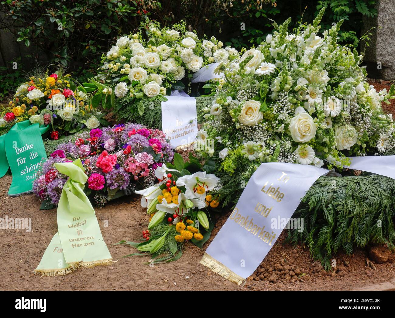 Trauerschleifen hi-res stock photography and images - Alamy