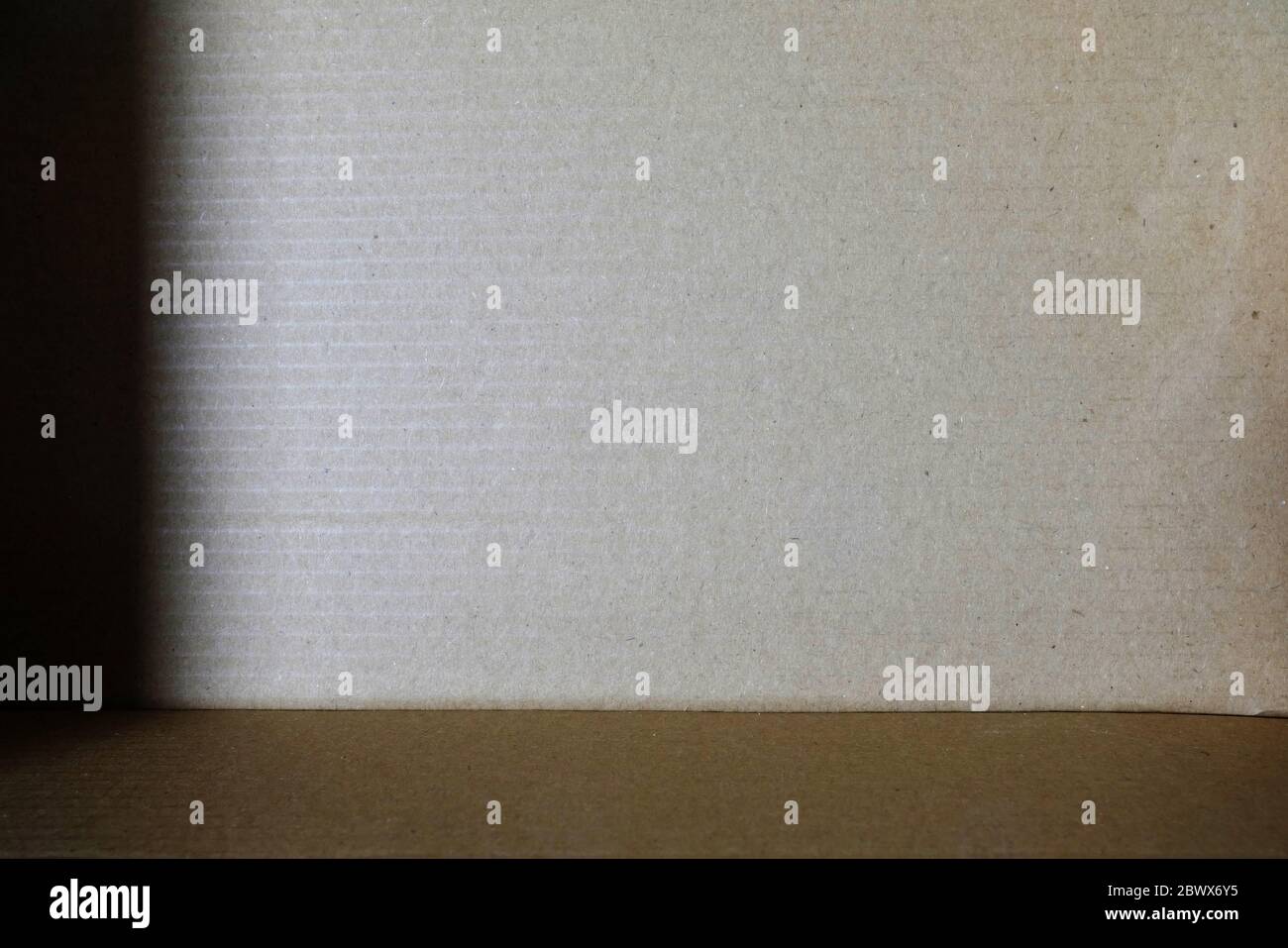 Cardboard box texture hi-res stock photography and images - Alamy