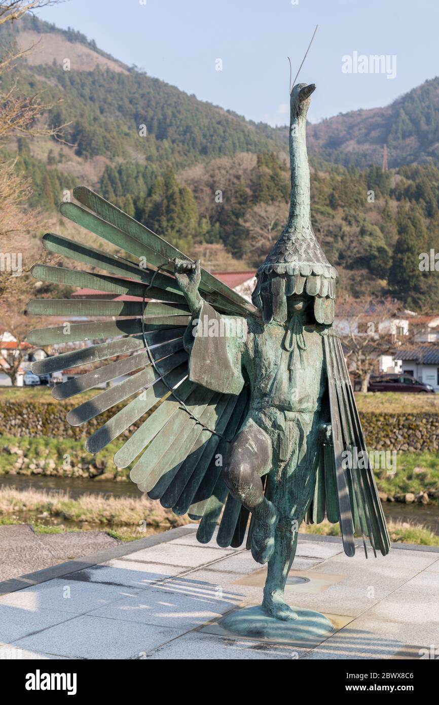 Statues celebrating Sagimai, the heron dance, Tonomachi street, Tsuwano ...