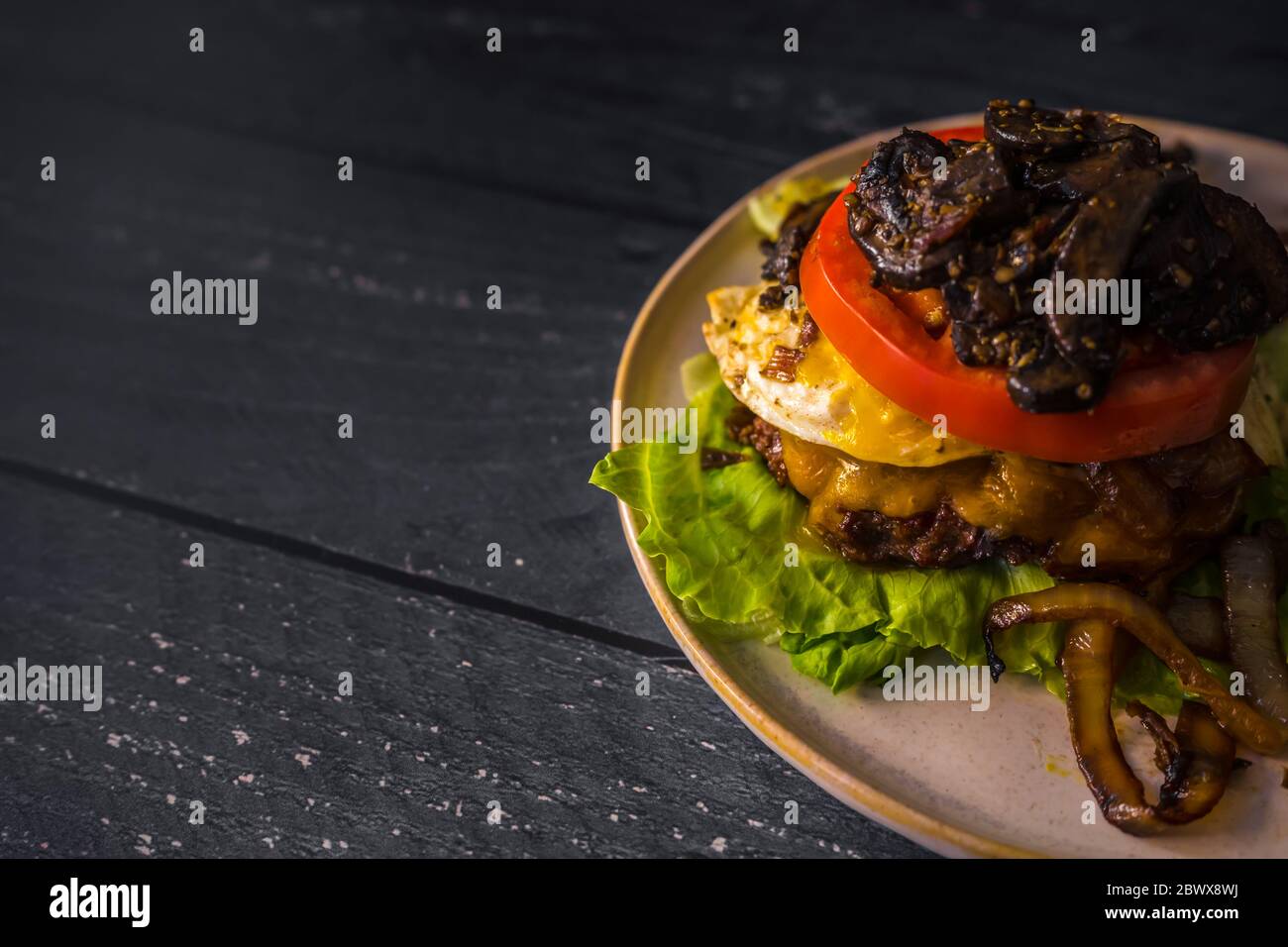 Flat lay burger plate hi-res stock photography and images - Alamy