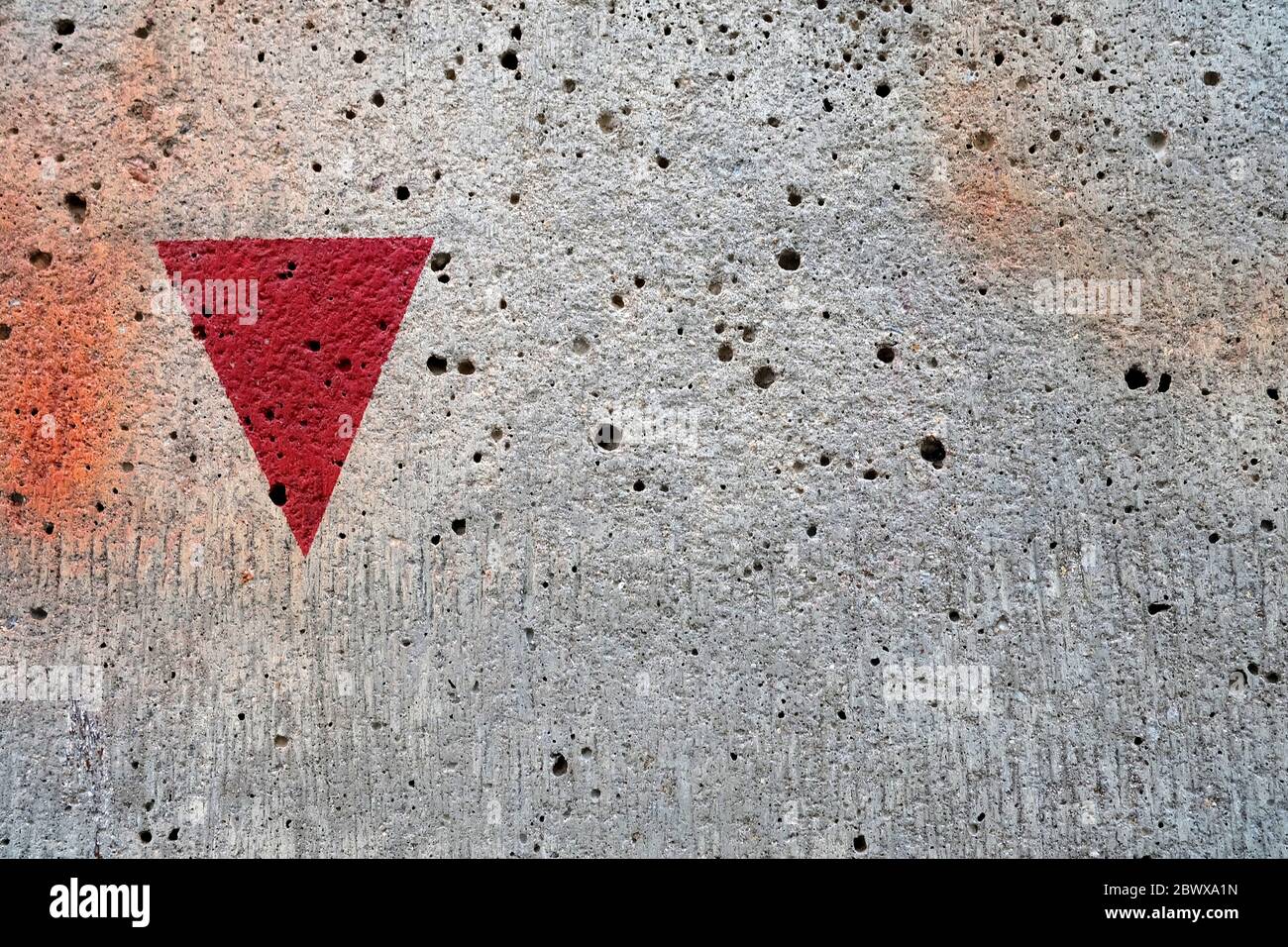 Red Point Sign on Concrete Wall Texture Background Stock Photo - Alamy