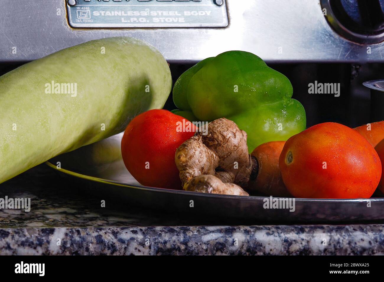 Kitchen platform hi-res stock photography and images - Alamy