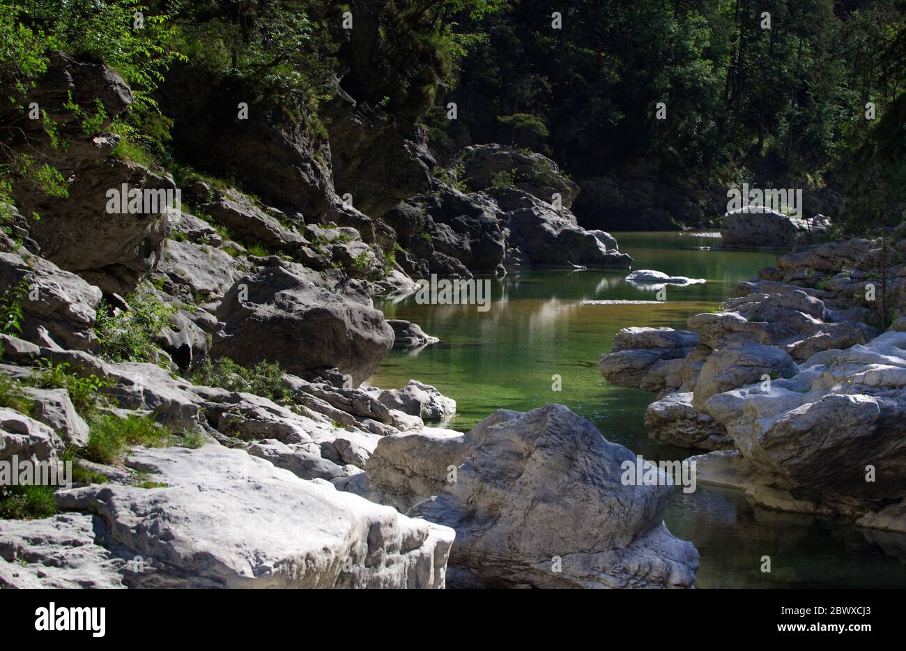 The Emerald Pools, among the most beautiful natural pools in Italy ...