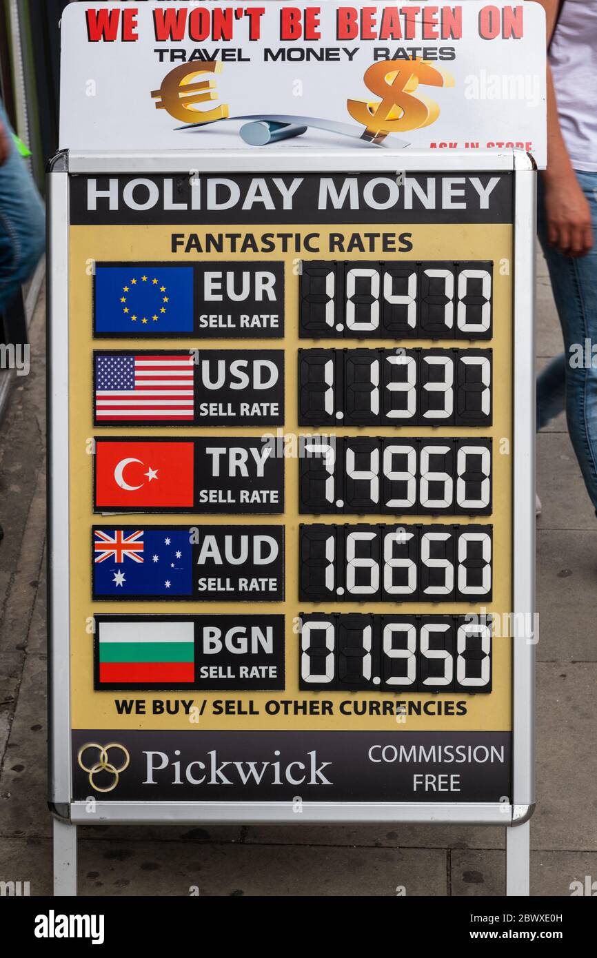 Money dollors hi-res stock photography and images - Alamy