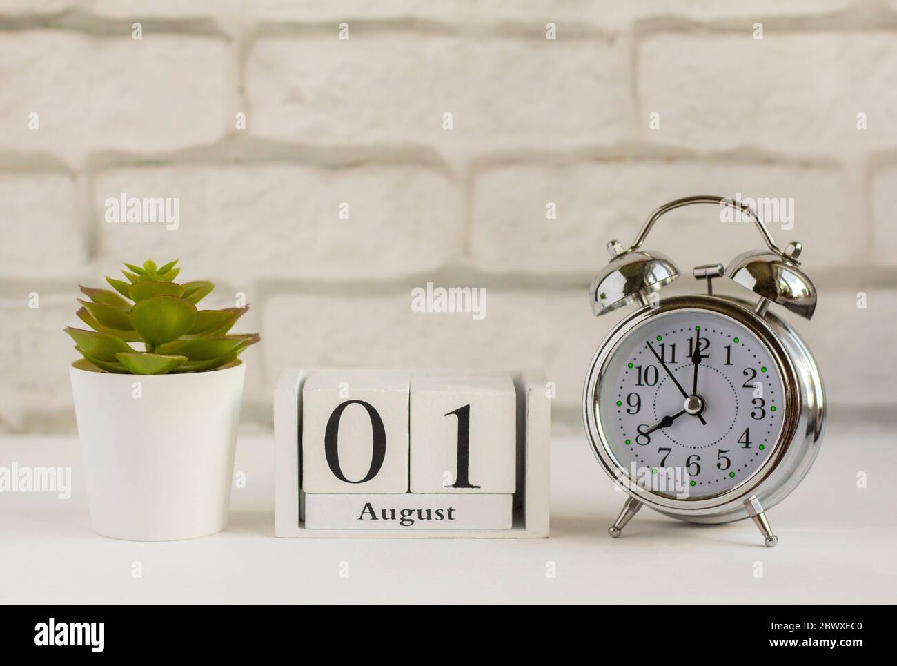 August calendar last day of month hi-res stock photography and images ...