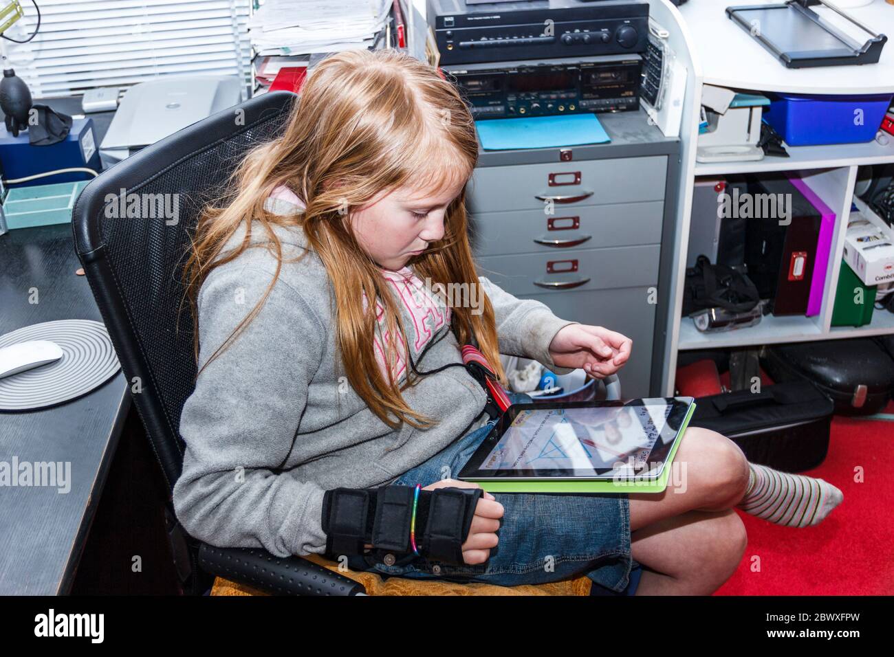 11 year old girl school uk hi-res stock photography and images - Alamy