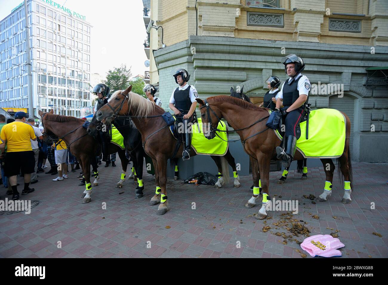 Mounted police squad High Resolution Stock Photography and Images - Alamy