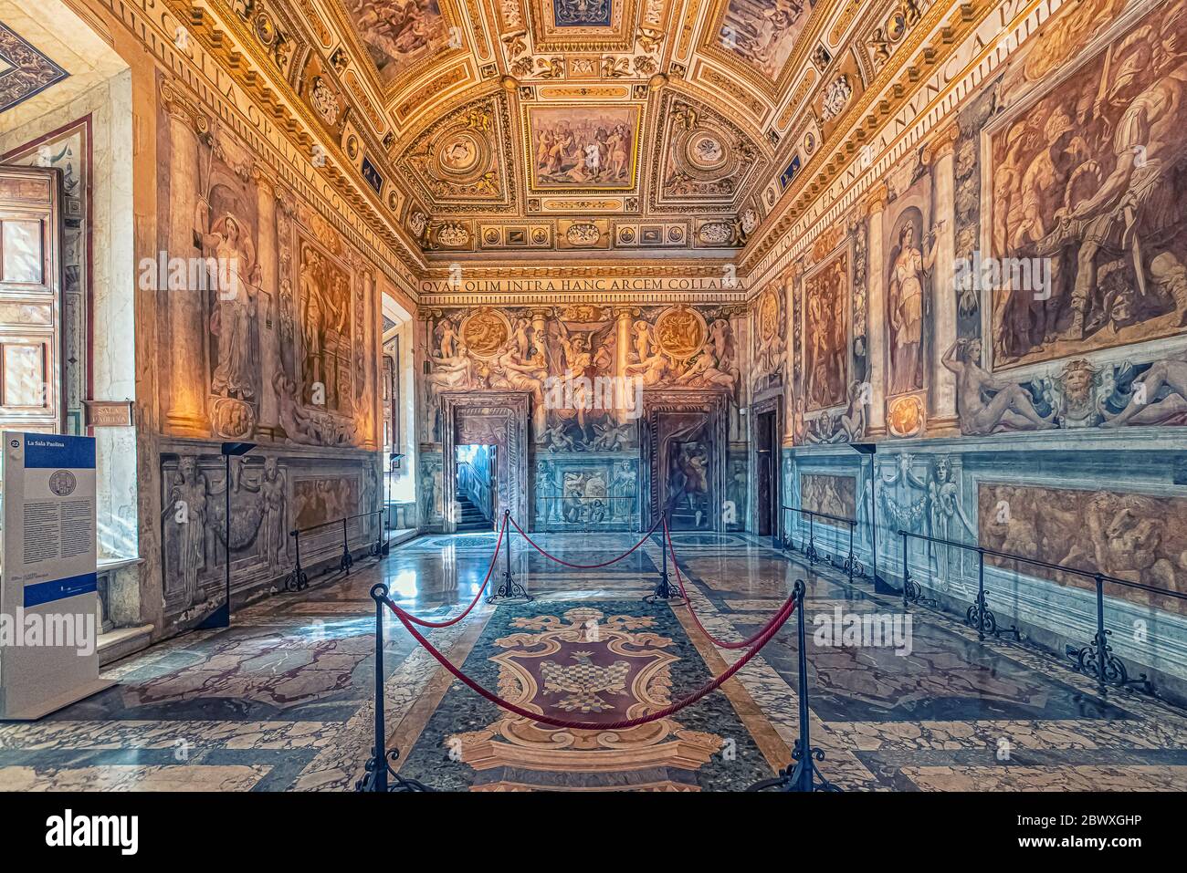 The tiber river and the vatican in rome hi-res stock photography and ...