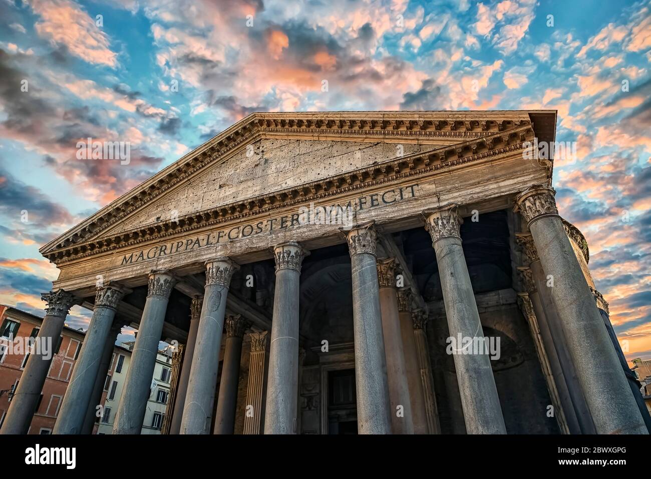 Pantheon monument hi-res stock photography and images - Alamy