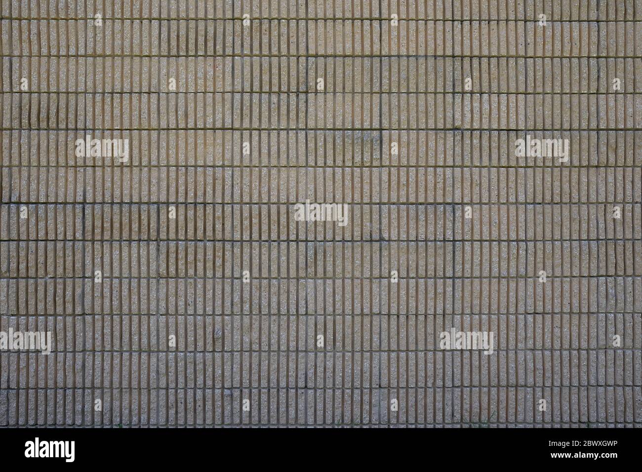 Grooved concrete aggregate wall surface, building construction ...