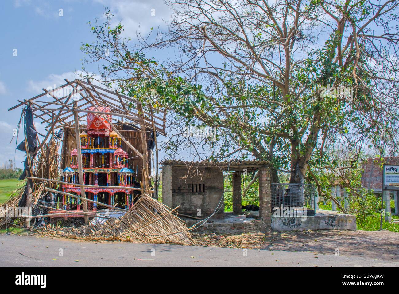 Cyclone damage hi-res stock photography and images - Alamy