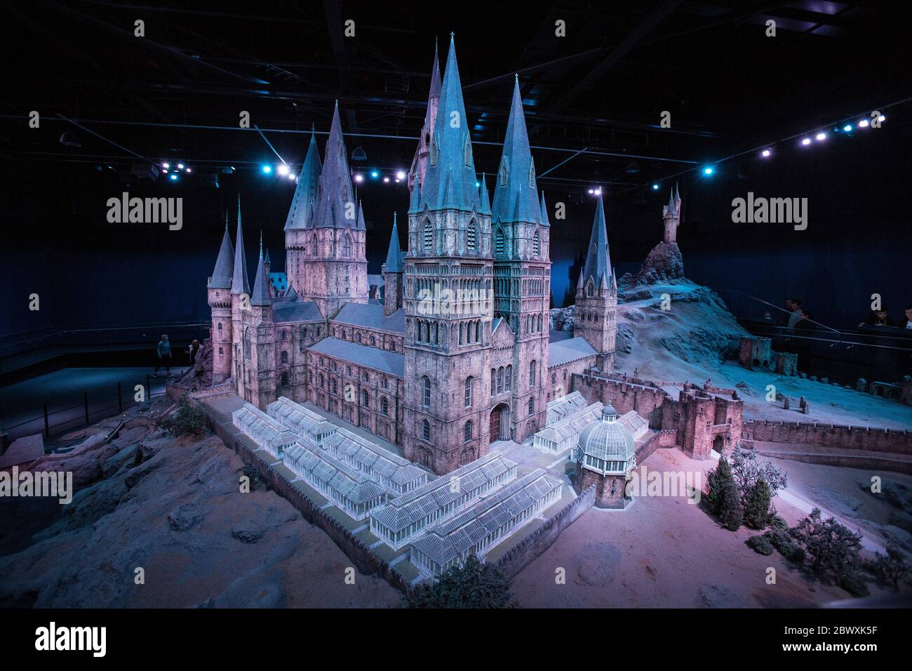 Interior scenes of Hogwarts castle Model room Harry Potter World Warner ...