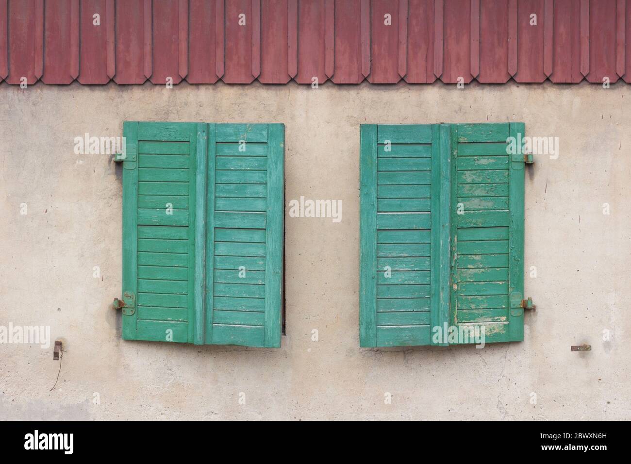 green window shutter Stock Photo - Alamy