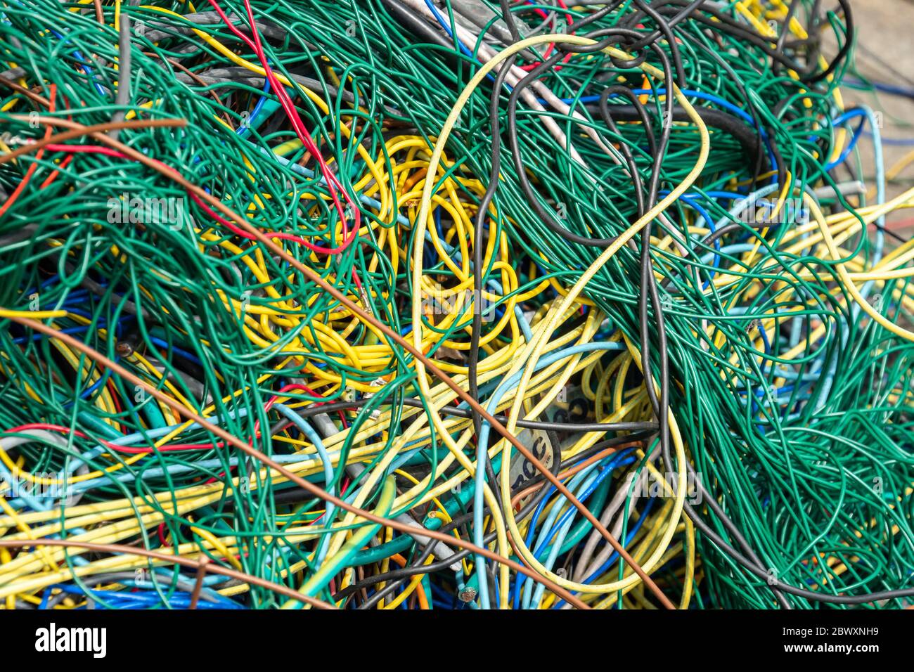 Copper scrap hi-res stock photography and images - Alamy