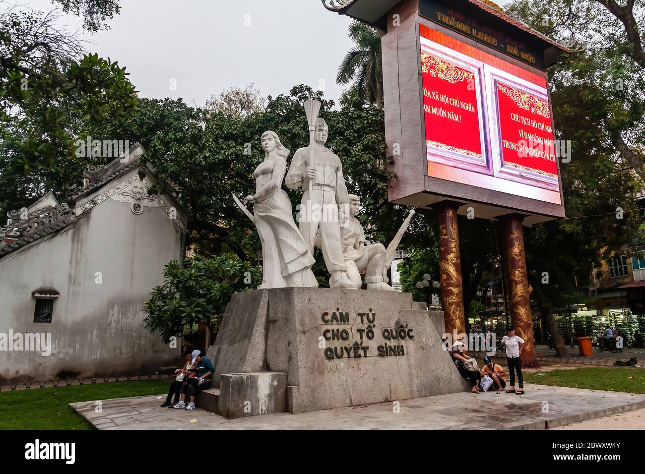The Martyrs' Monument near Hoan Kiem Lake in Hanoi Stock Photo - Alamy