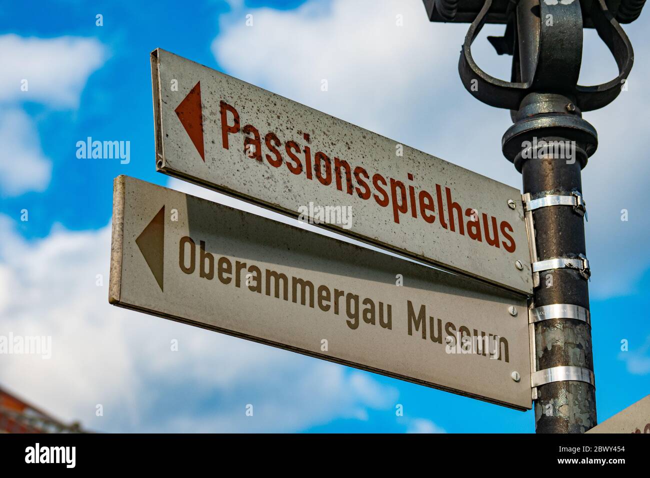 Direction sign to Passion Play Theater and Museum in Oberammergau ...