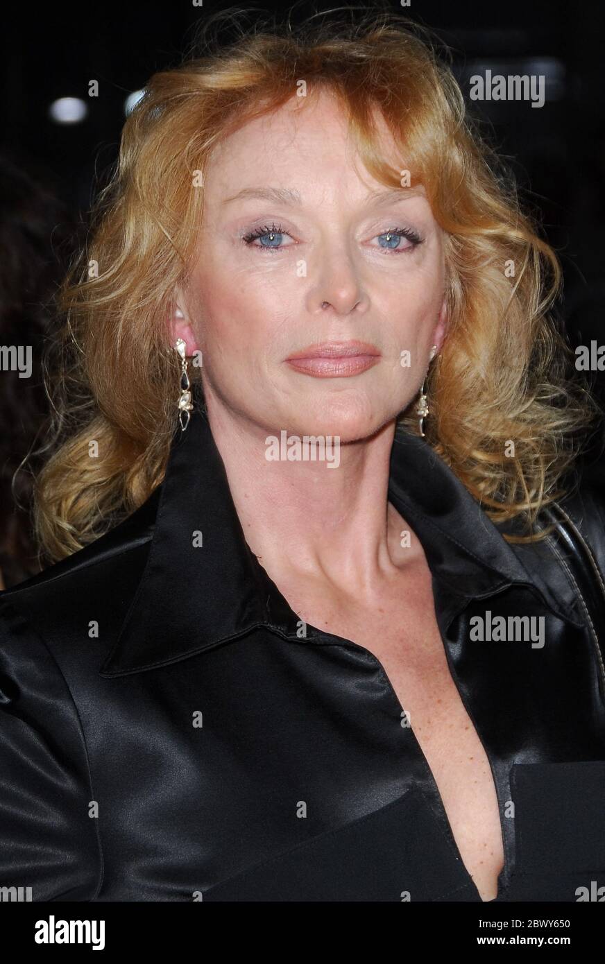 Red carpet retro sybil danning hi-res stock photography and images - Alamy