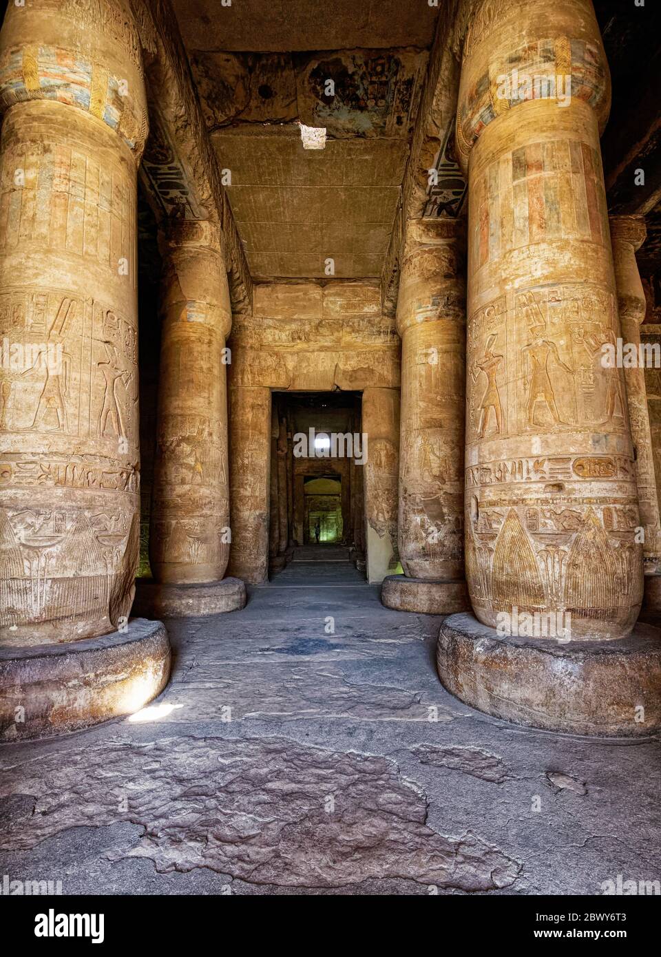 The giant columns inside Hypostyle Hall of the Temple of Seti I in ...