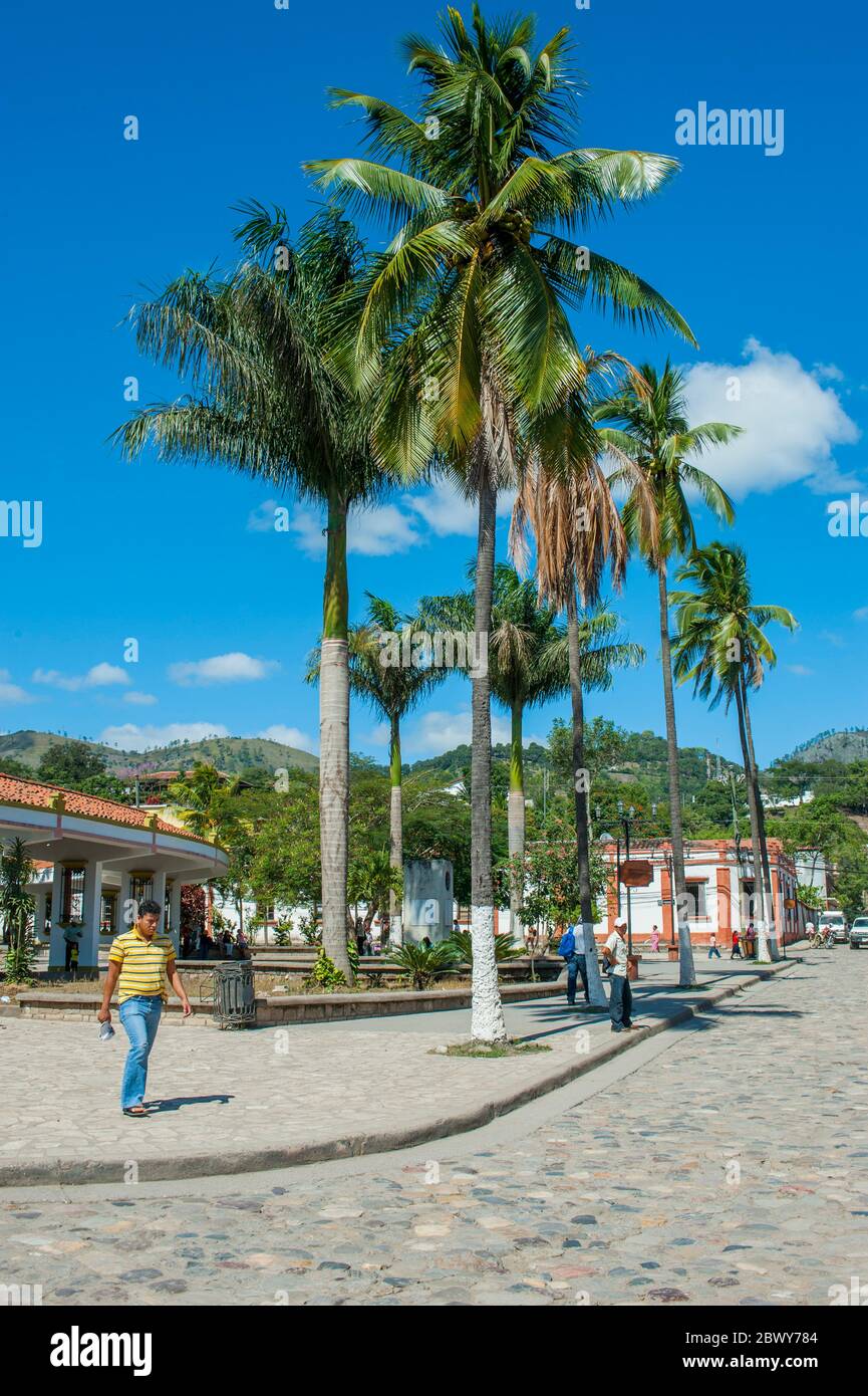 Honduran people america hi-res stock photography and images - Alamy