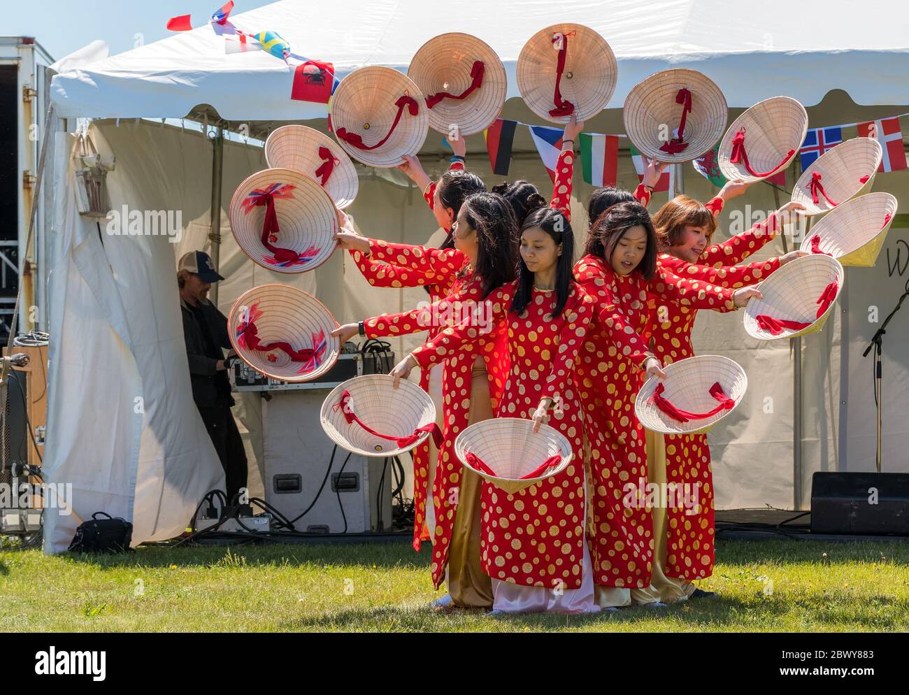 John dance hi-res stock photography and images - Alamy