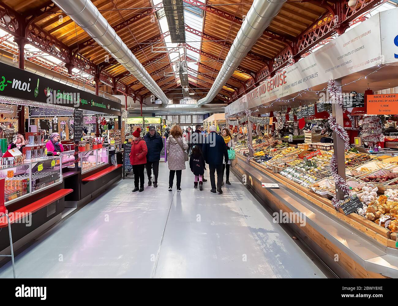 Historical market hi-res stock photography and images - Alamy