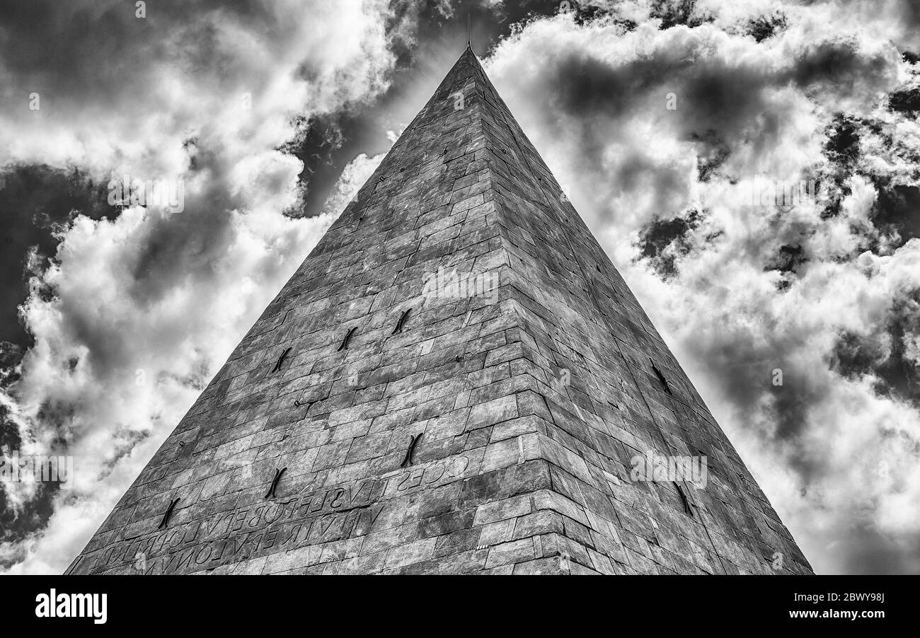 Rome cestia pyramid Black and White Stock Photos & Images - Alamy