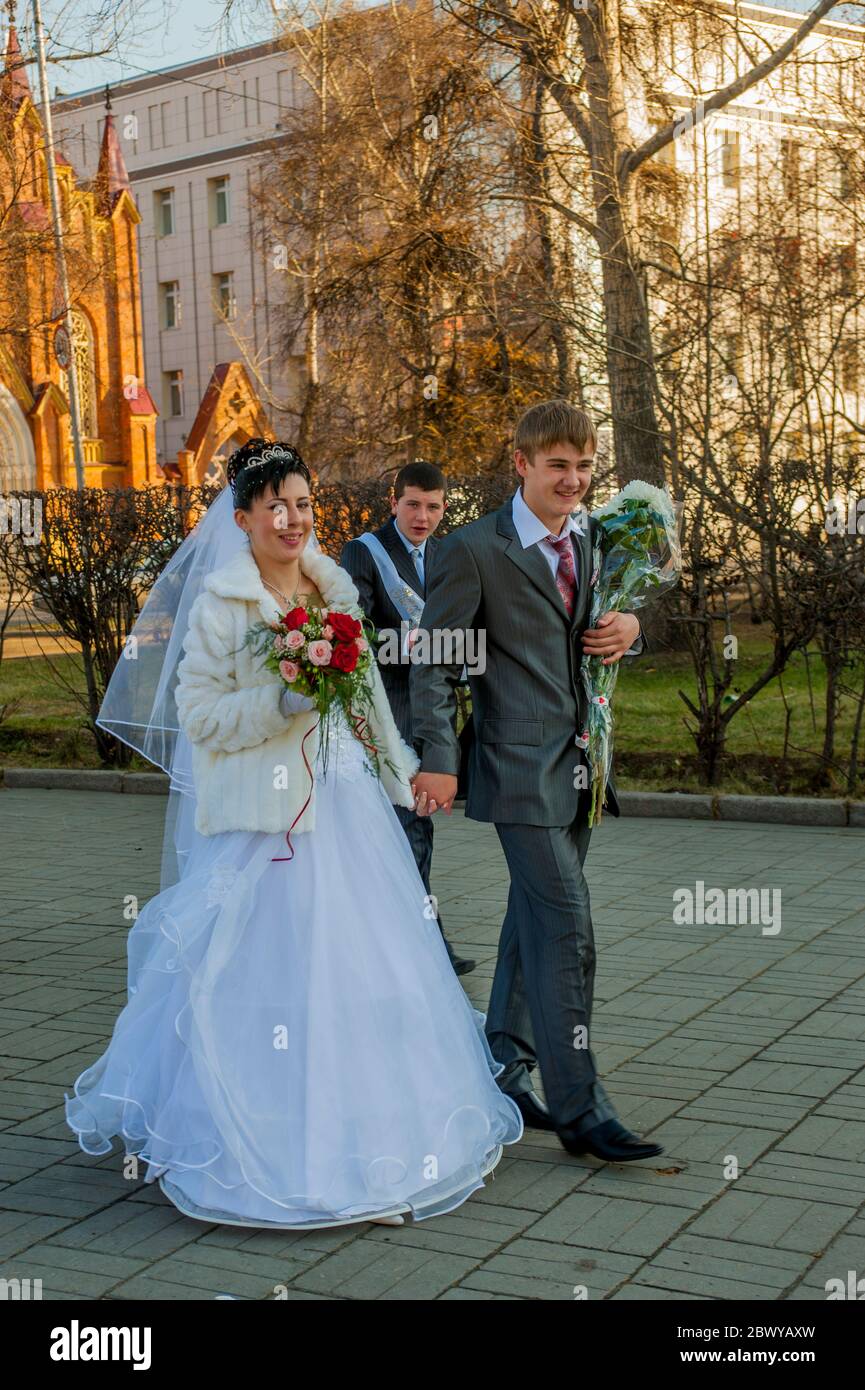 Wedding groom bride russia hi-res stock photography and images - Alamy