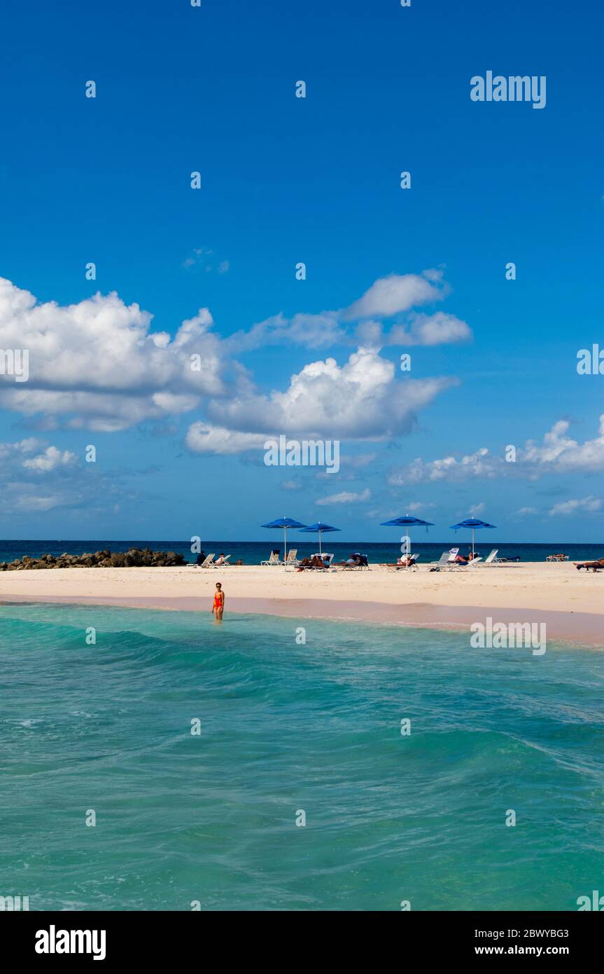 Hilton hotel in barbados hi-res stock photography and images - Alamy