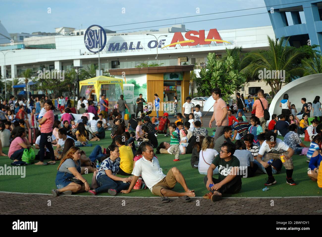 Crowds gather outside SM Mall of Asia, Mall of Asia, Pasay City, Manila ...