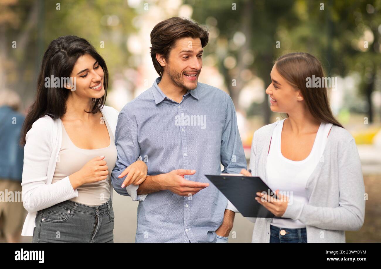 Female interviewer outside hi-res stock photography and images - Alamy