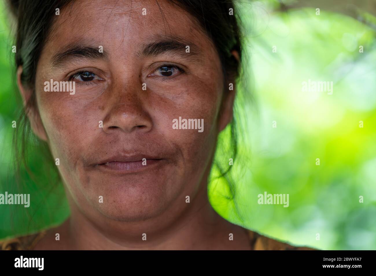 Riberenos Woman from the Peruvian Amazon Stock Photo - Alamy